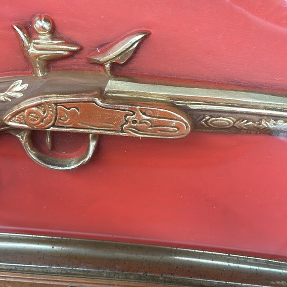 flintlock | Wall Decor | Vintage Model Of Flintlock Pistol Shadow Box ...